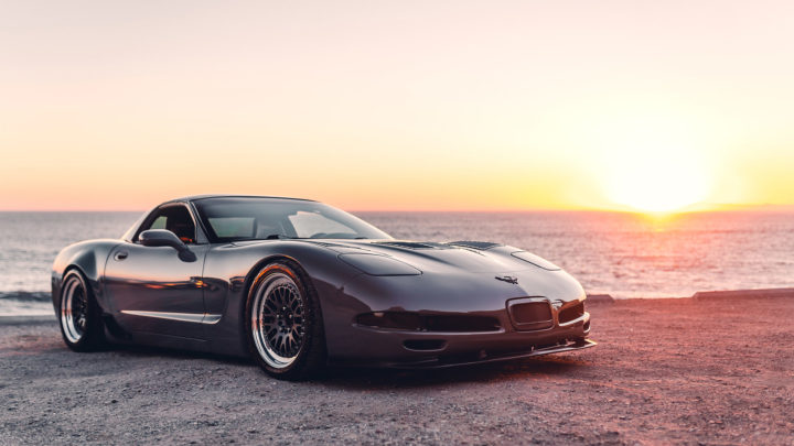 White Chevrolet Corvette C5 - CCW Classic Wheels
