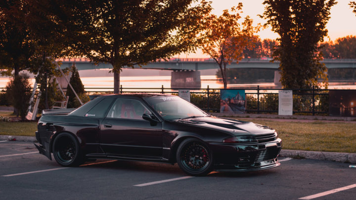 Red Nissan Skyline R32 GTR - CCW Classic Wheels in Matte Black - CCW Wheels