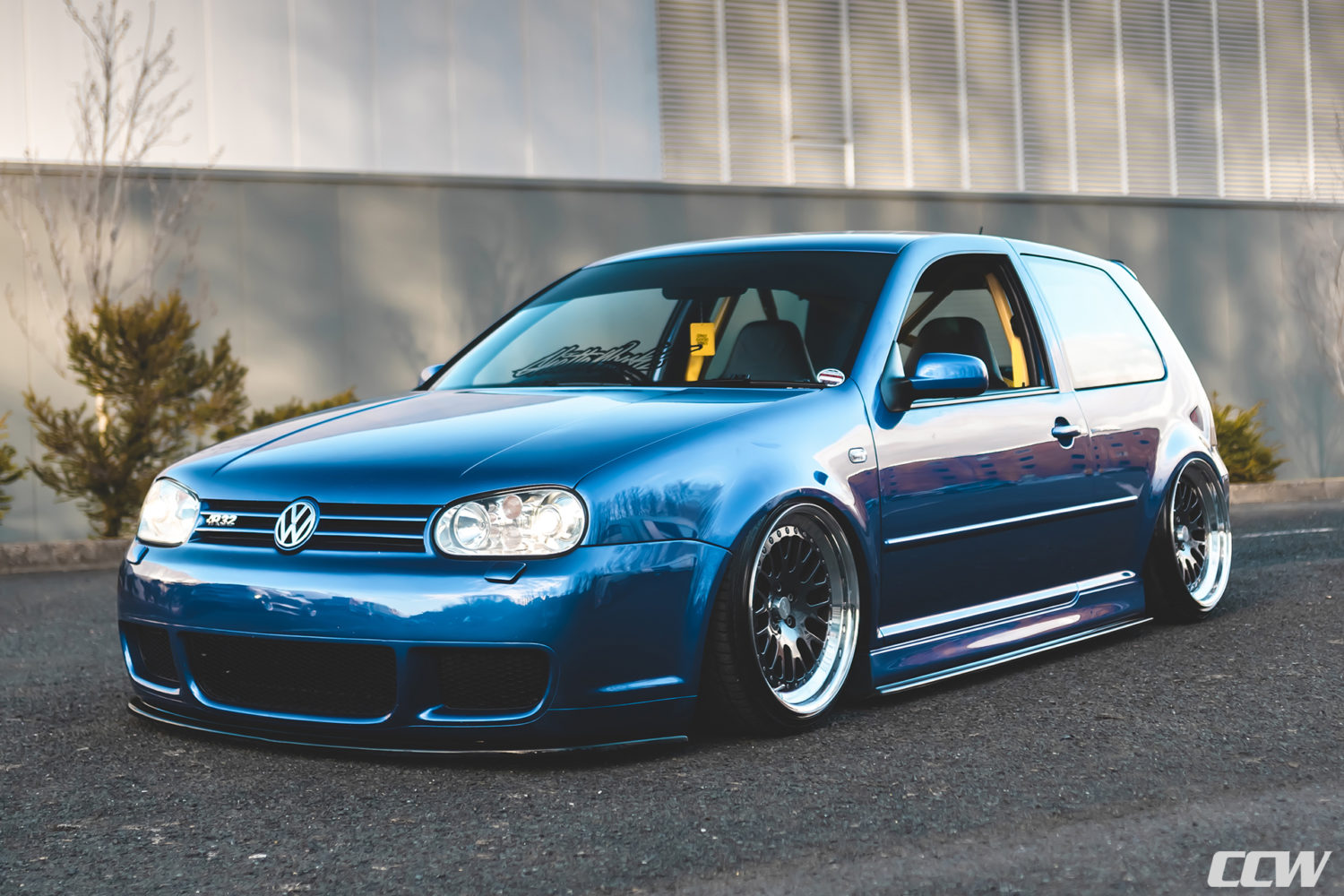 Blue Volkswagen MK4 Golf R32 - CCW Classic Wheels in Gloss Gunmetal w ...